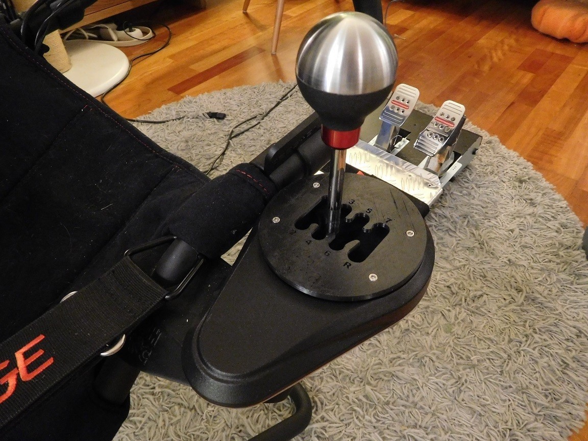 Fichier STL Porte Thrustmaster TH8 à passage court. 👽 ・Modèle à ...